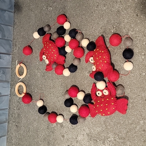 Hand Crafted | Holiday | Crab Felt Garland | Poshmark